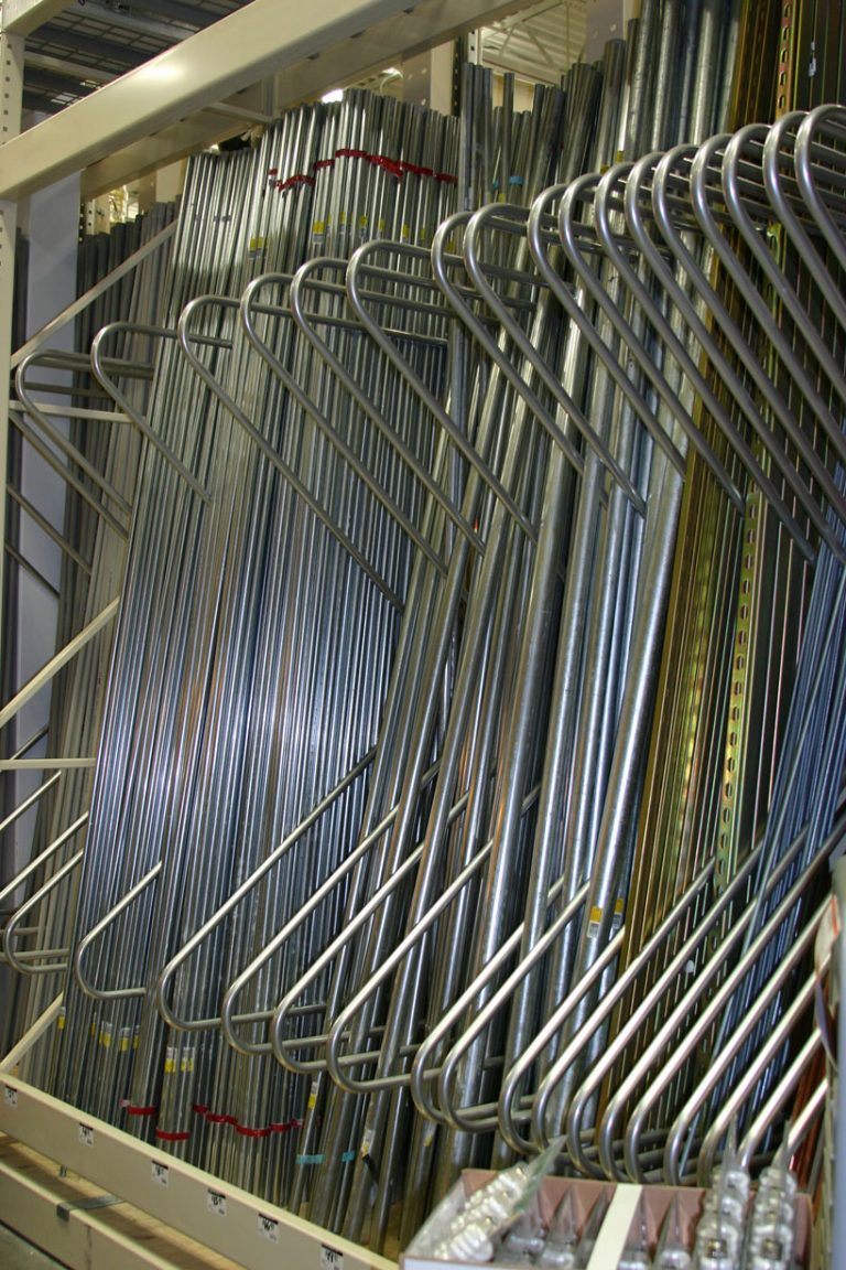 M-Divider Separating Pipes - Pallet Rack and Engineered Storage Solutions